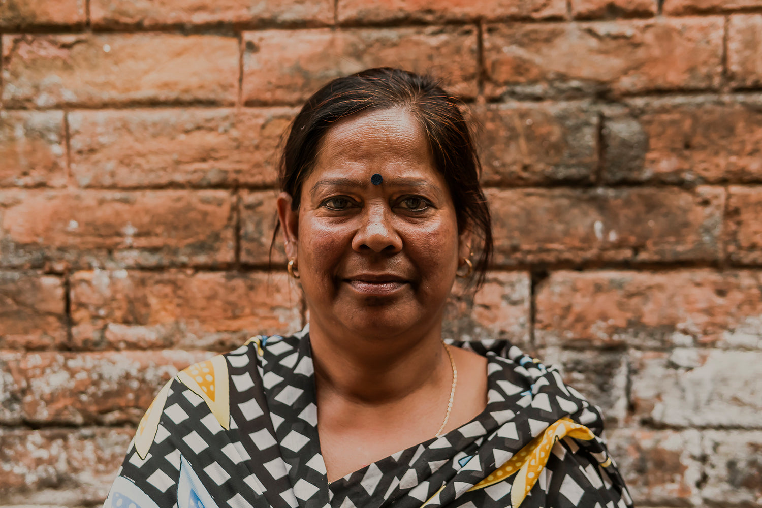 Invisible Roots Book Review – The Skipping Stone